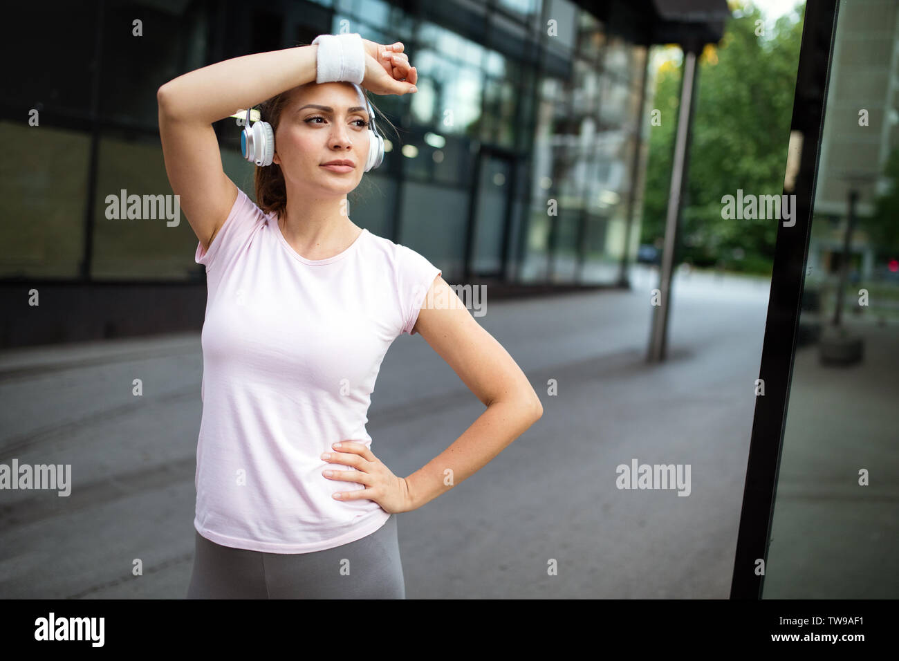 Sweaty women jogging hi-res stock photography and images - Alamy