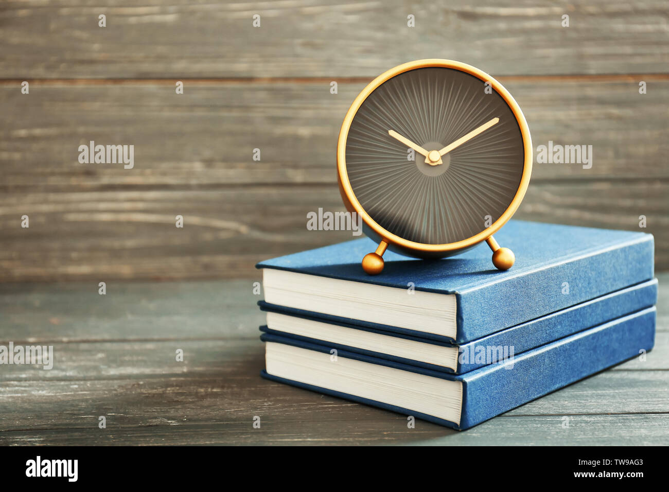 Teach time clock hi-res stock photography and images - Alamy