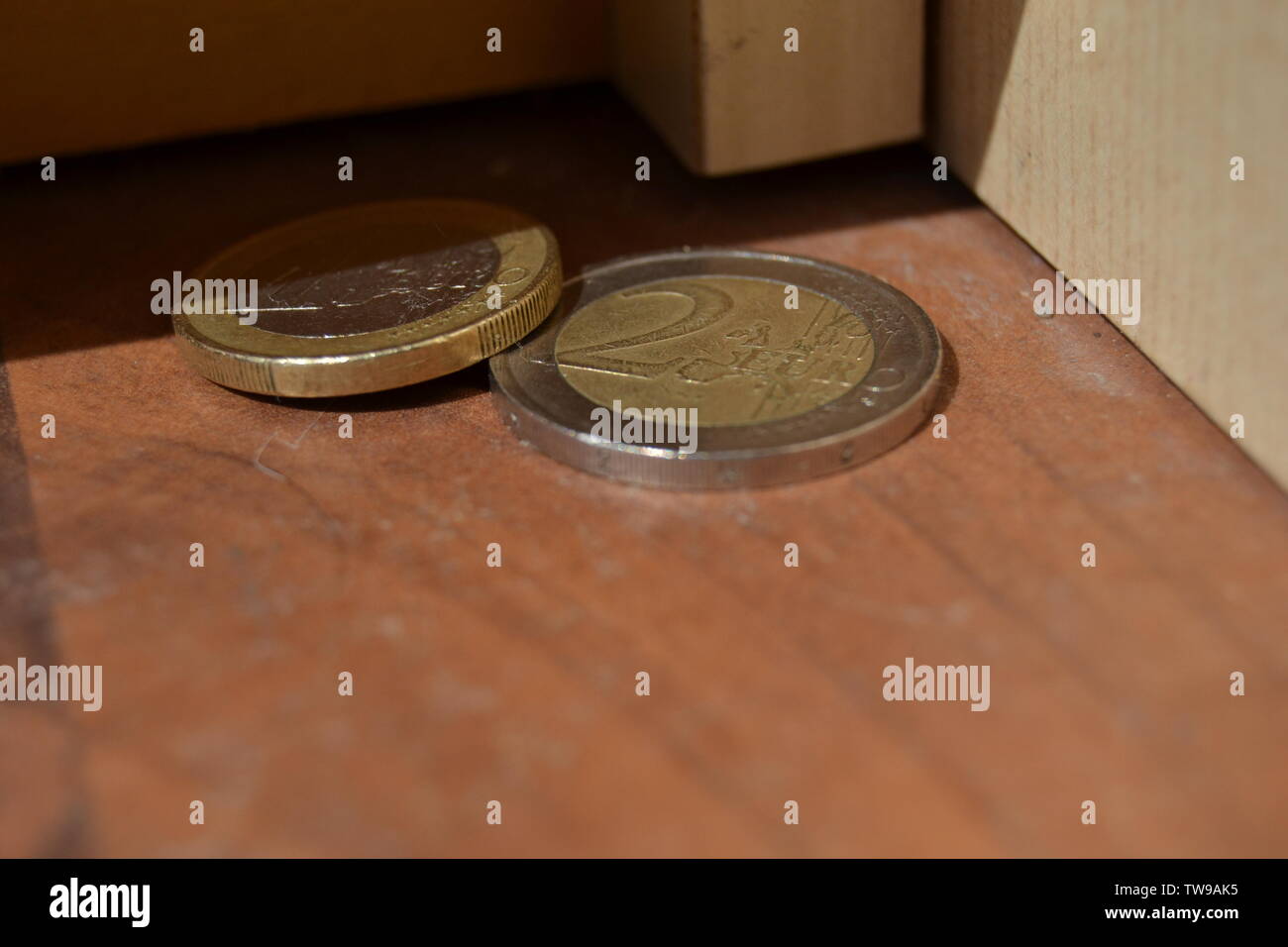 Finding money ground hi-res stock photography and images - Alamy