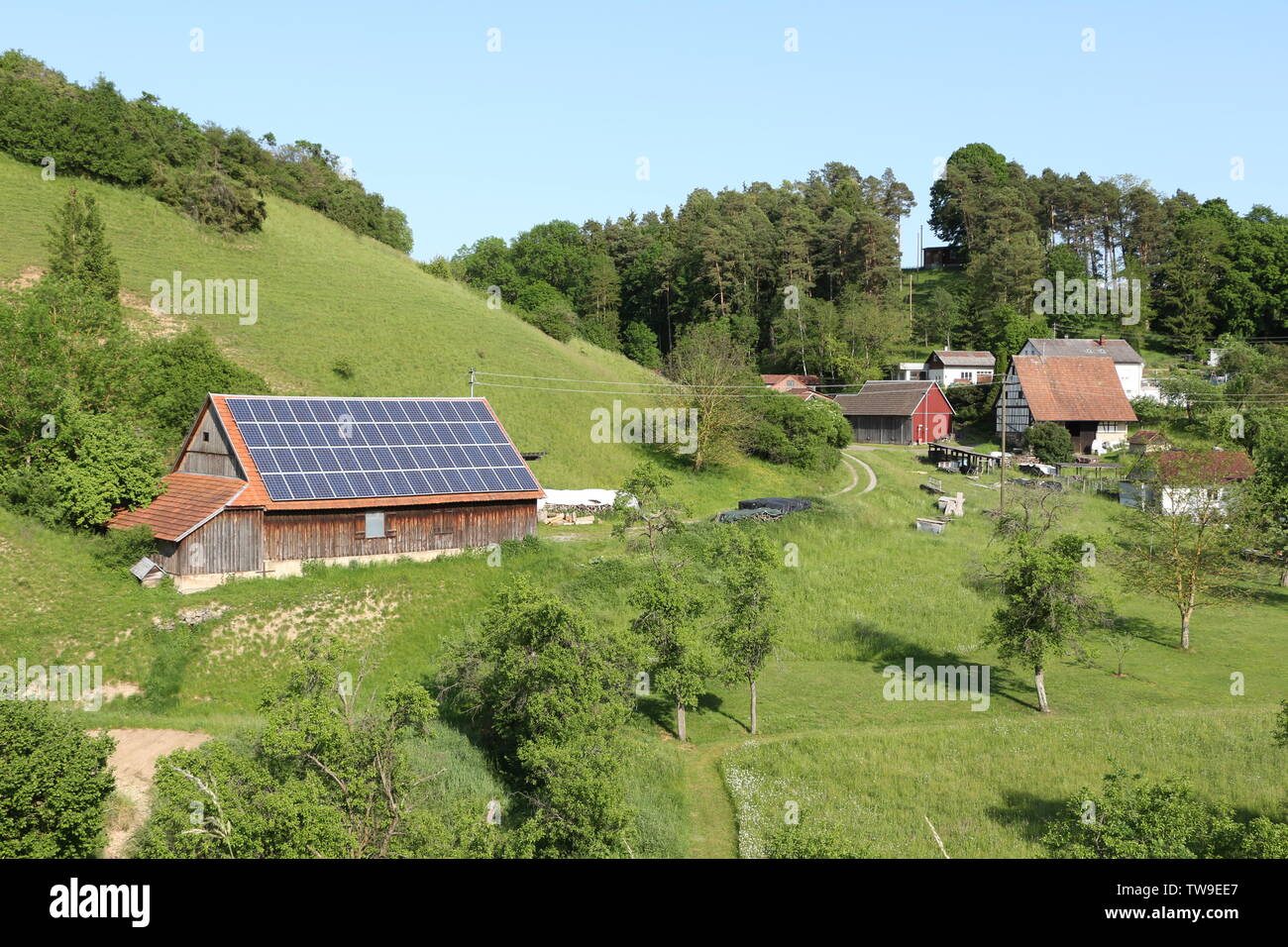 Blick auf eine kleine Ortschaft im Schwarzwald Stock Photo - Alamy