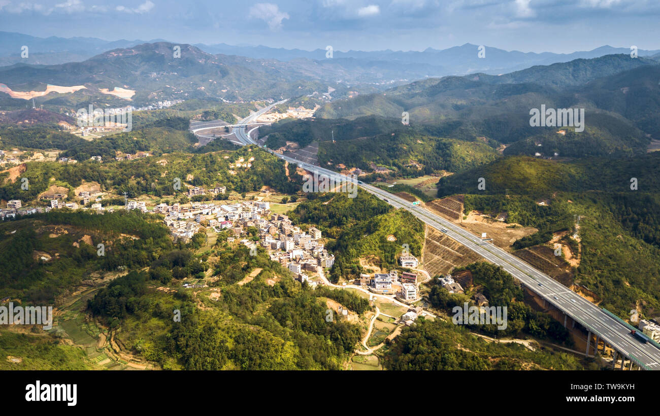 Scenic expressways hi-res stock photography and images - Alamy