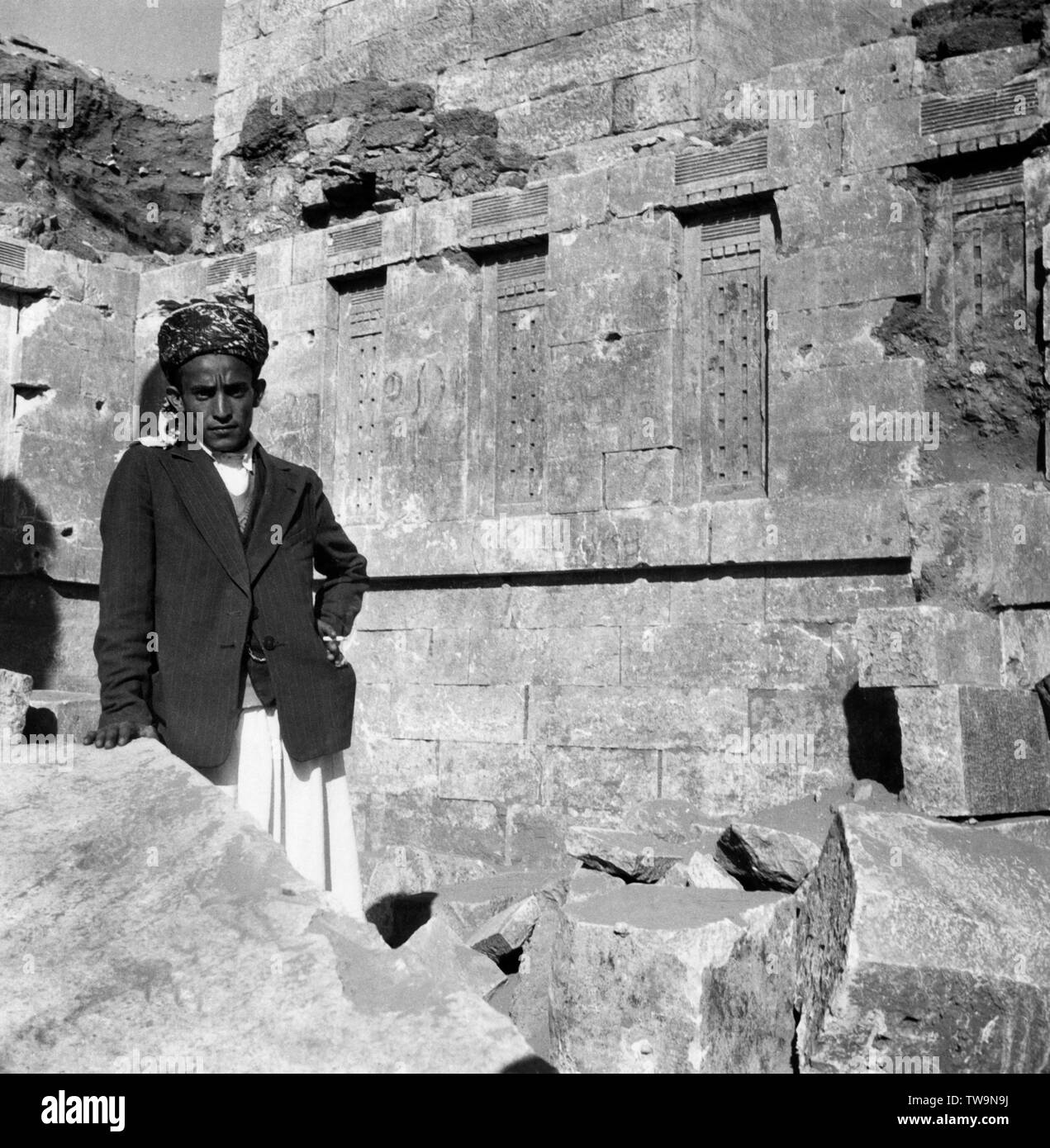asia, yemen, marib, a wall of the first hall of the temple to the lunar ...
