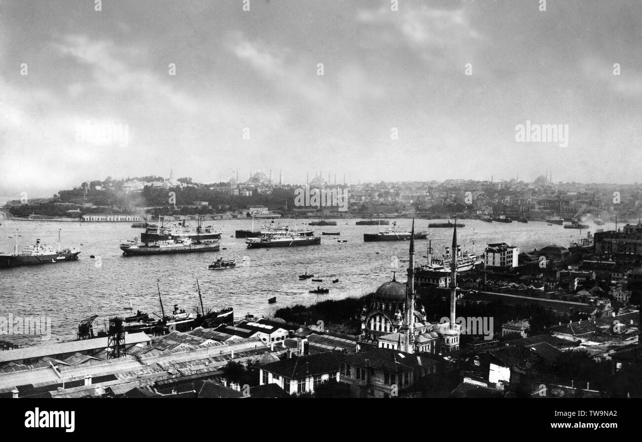 Turkey, Istanbul, Italian ships on the Bosphorus enter the Golden Horn ...