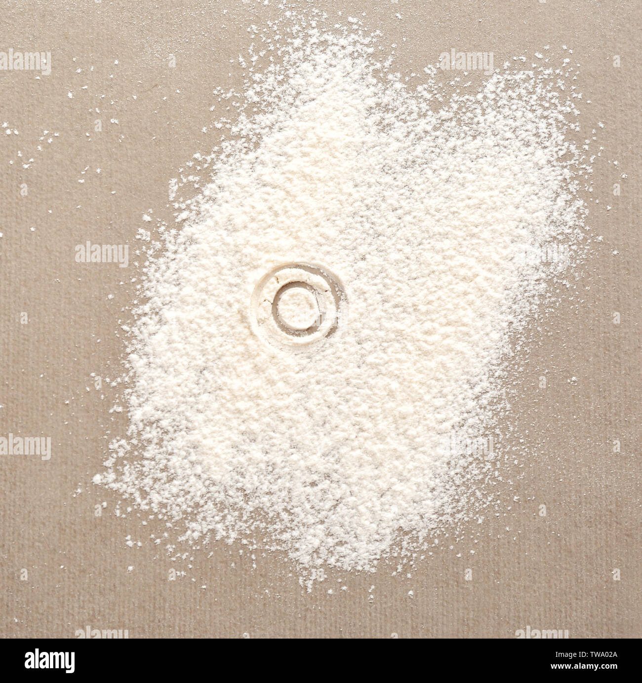 Silhouette of figure 0 on scattered flour Stock Photo - Alamy