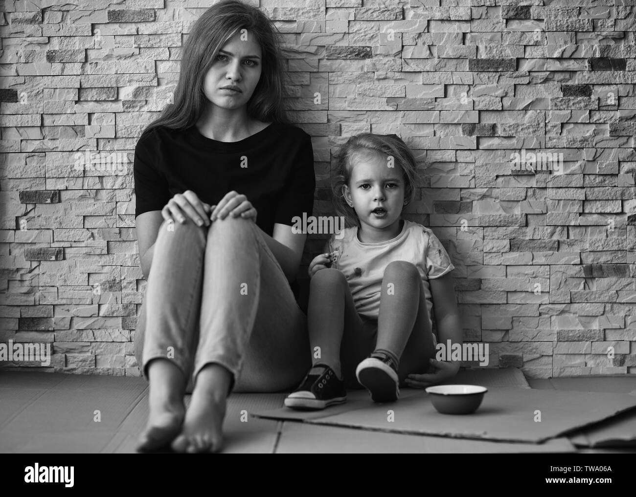 Homeless mother child Black and White Stock Photos & Images - Alamy Homeless mother child Black and White Stock Photos & Images - Alamy