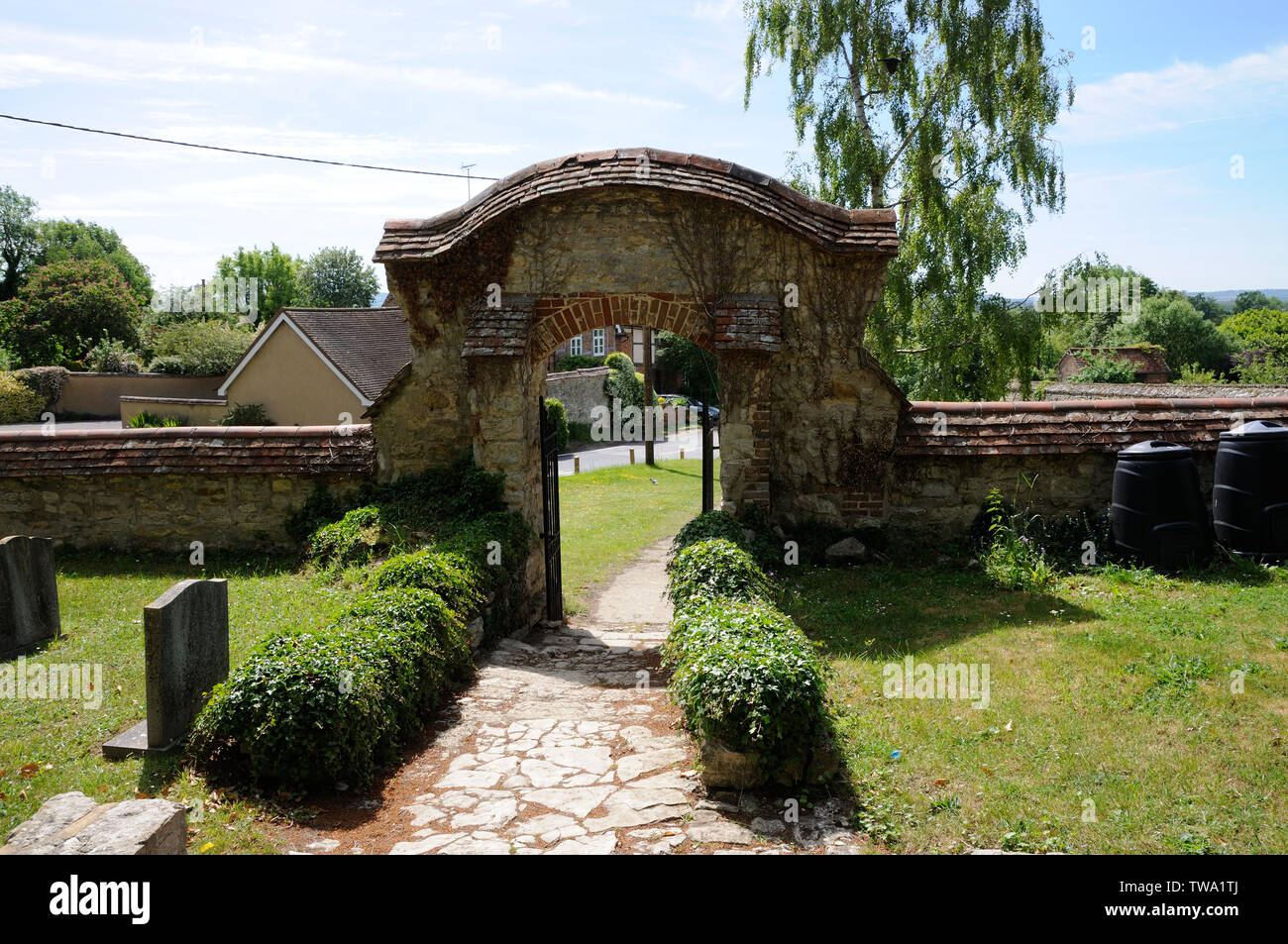 Archway through hi-res stock photography and images - Alamy