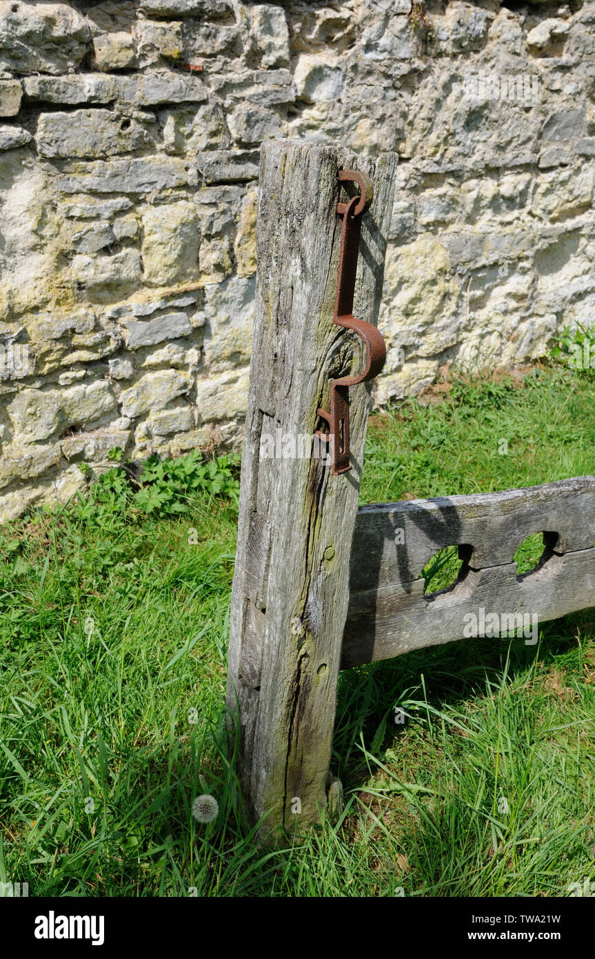 Dinton buckinghamshire hi-res stock photography and images - Alamy