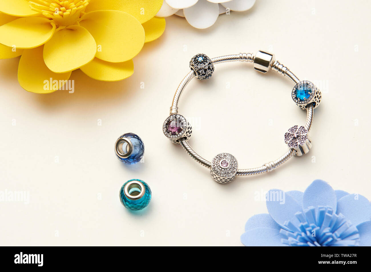 Jewellery and jewelry Stock Photo - Alamy