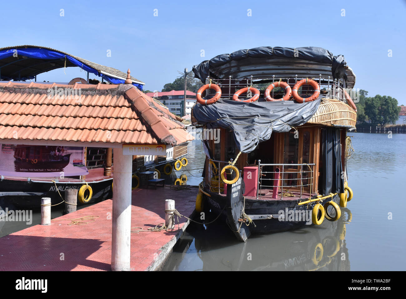 Traditional kerala roof hi-res stock photography and images - Alamy