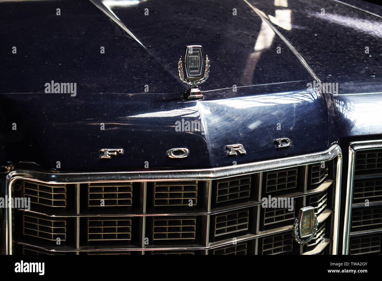 Old classic car ford falcon hi-res stock photography and images - Alamy