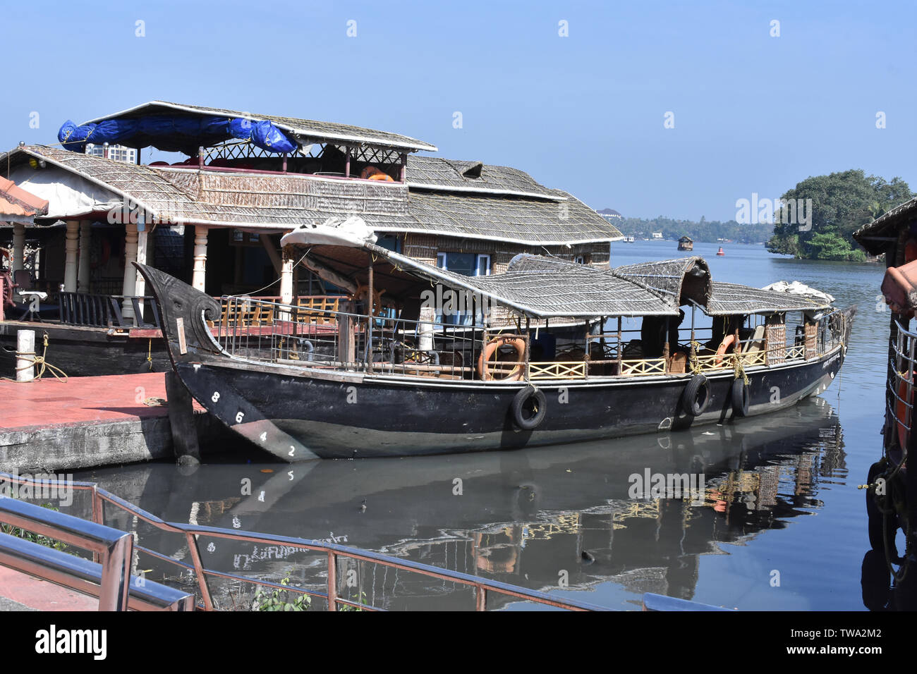 Boat in lagoon kerala hi-res stock photography and images - Alamy