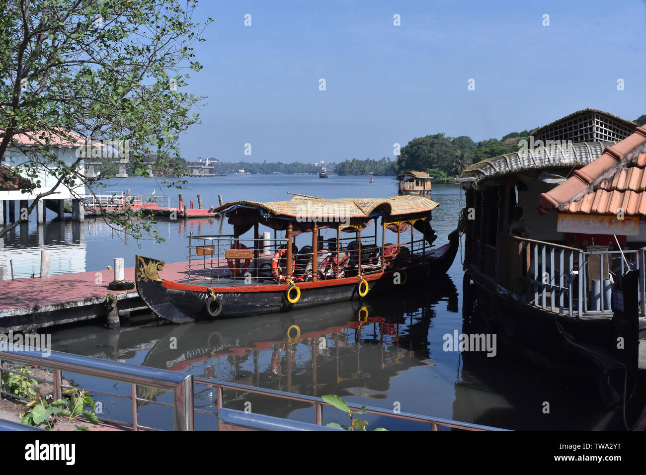 Traditional kerala roof hi-res stock photography and images - Alamy