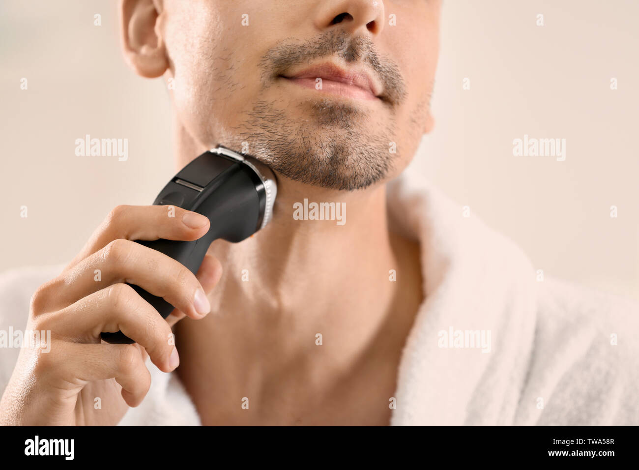 Machine shave facial hair young hi-res stock photography and images - Alamy