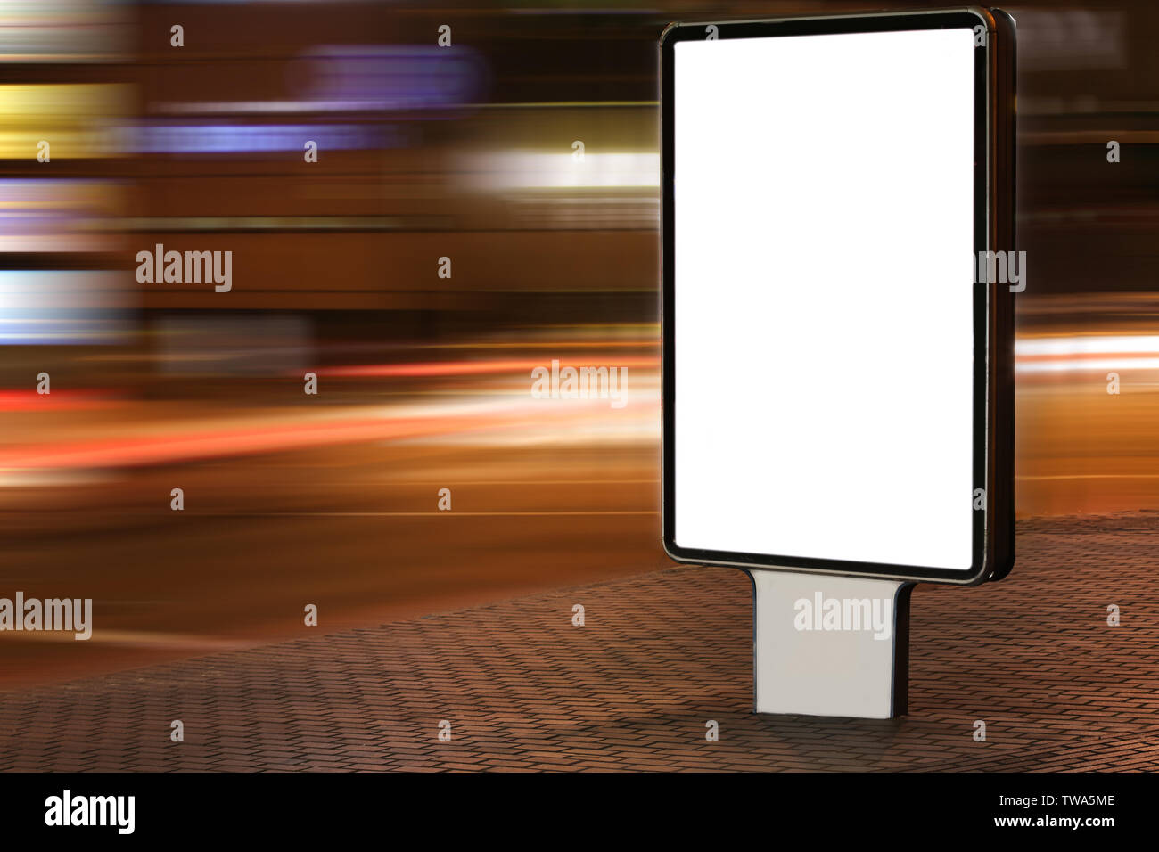 Advertisement board hi-res stock photography and images - Alamy