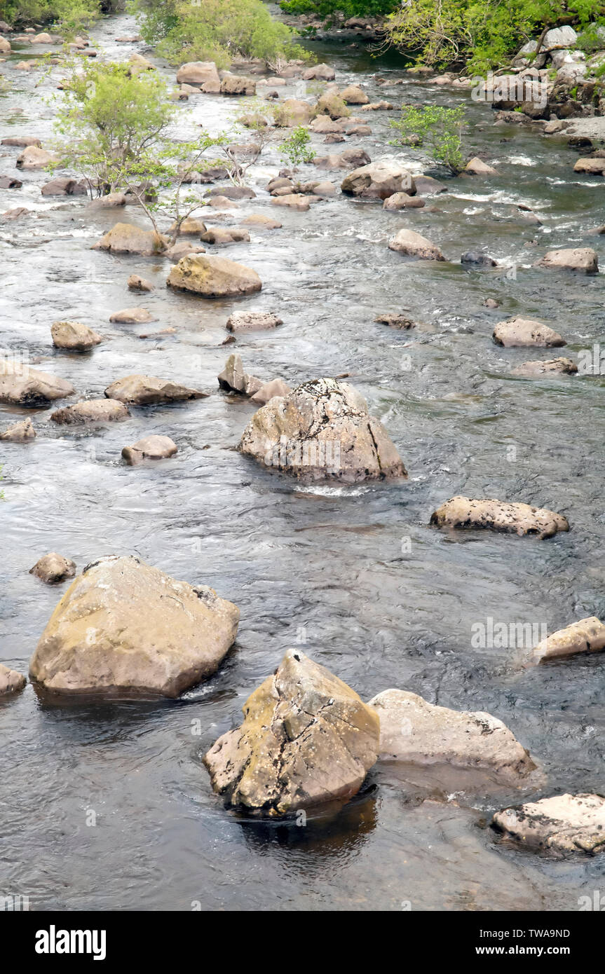 Weir river rocks hi-res stock photography and images - Alamy