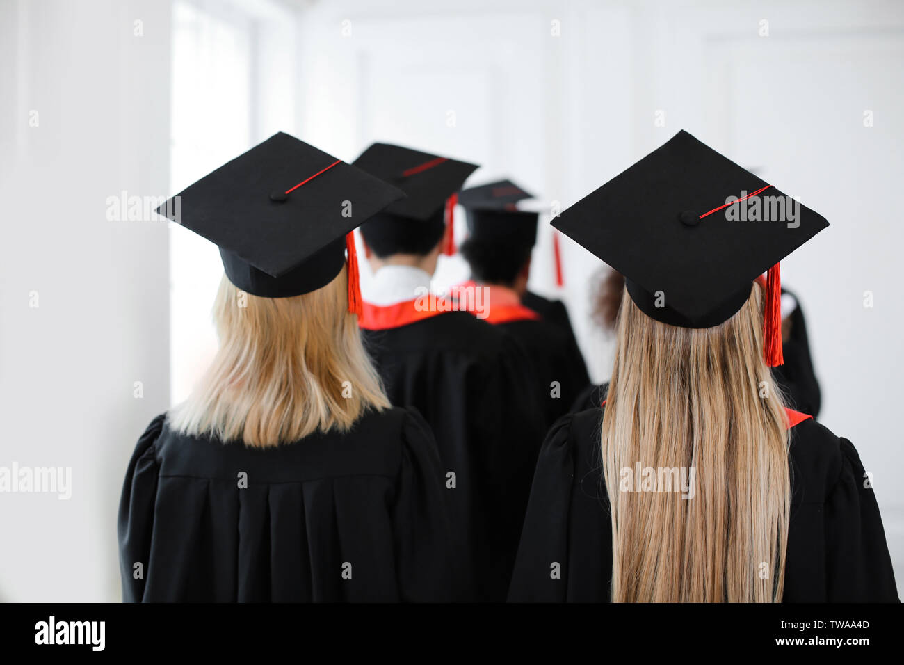 Graduation robes, cap hi-res stock photography and images - Alamy