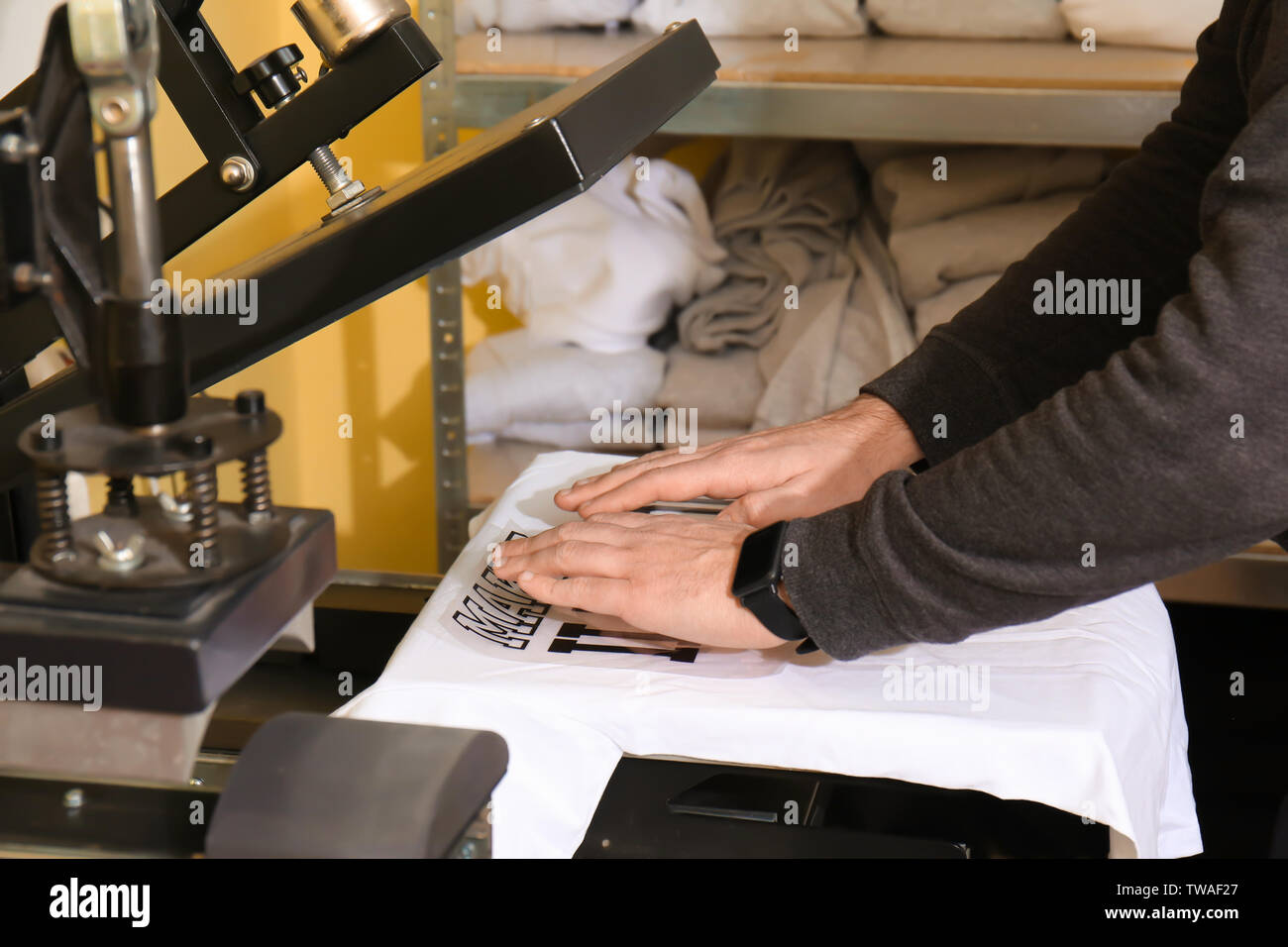 Young man screen printing hi-res stock photography and images - Alamy