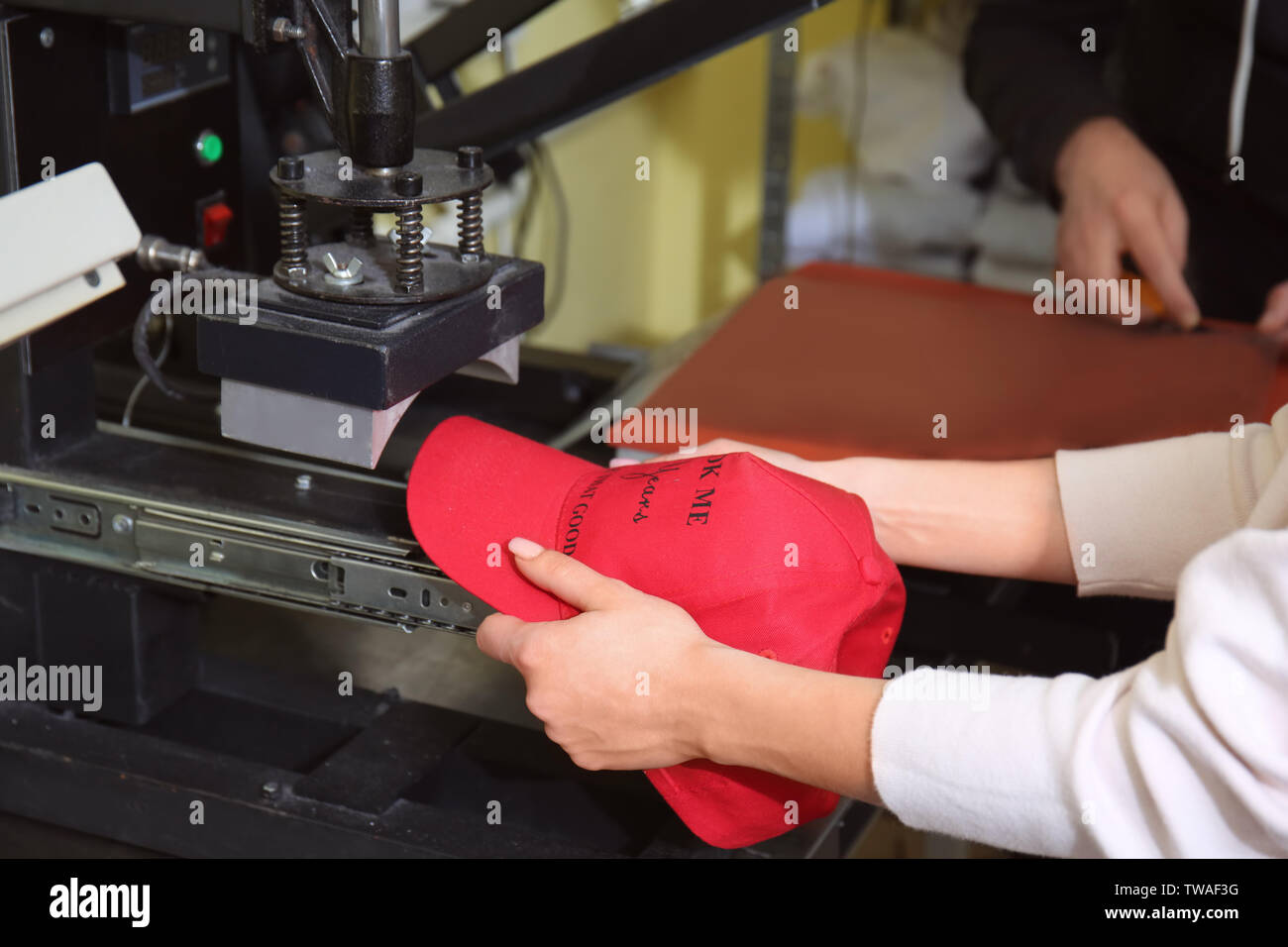 Female design professional screen printing hi-res stock photography and ...