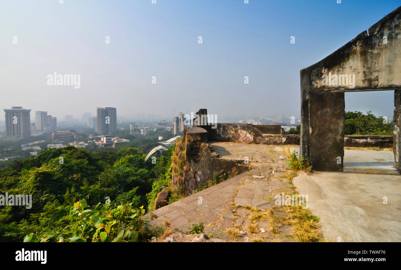 Sion mumbai hi-res stock photography and images - Alamy