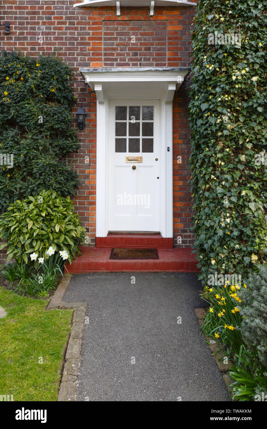 Most beautiful front garden uk hi-res stock photography and images - Alamy