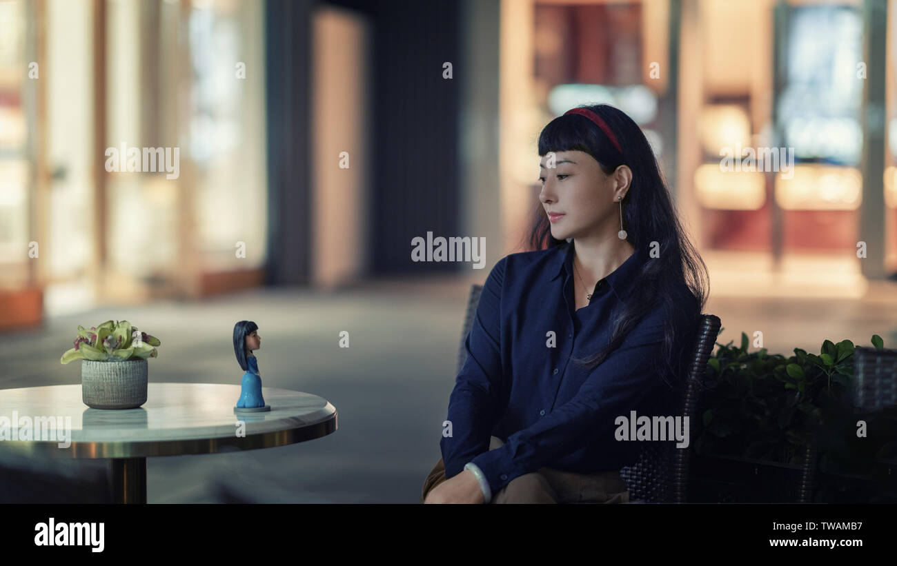 Chengdu Taikuri night scene characters Stock Photo - Alamy