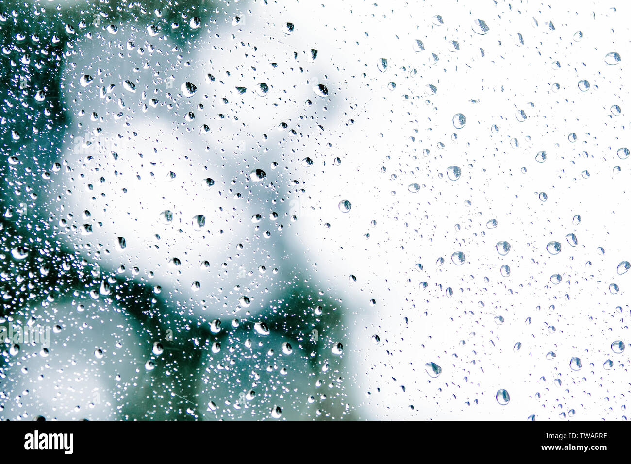 Water drop on surface roof hi-res stock photography and images - Alamy