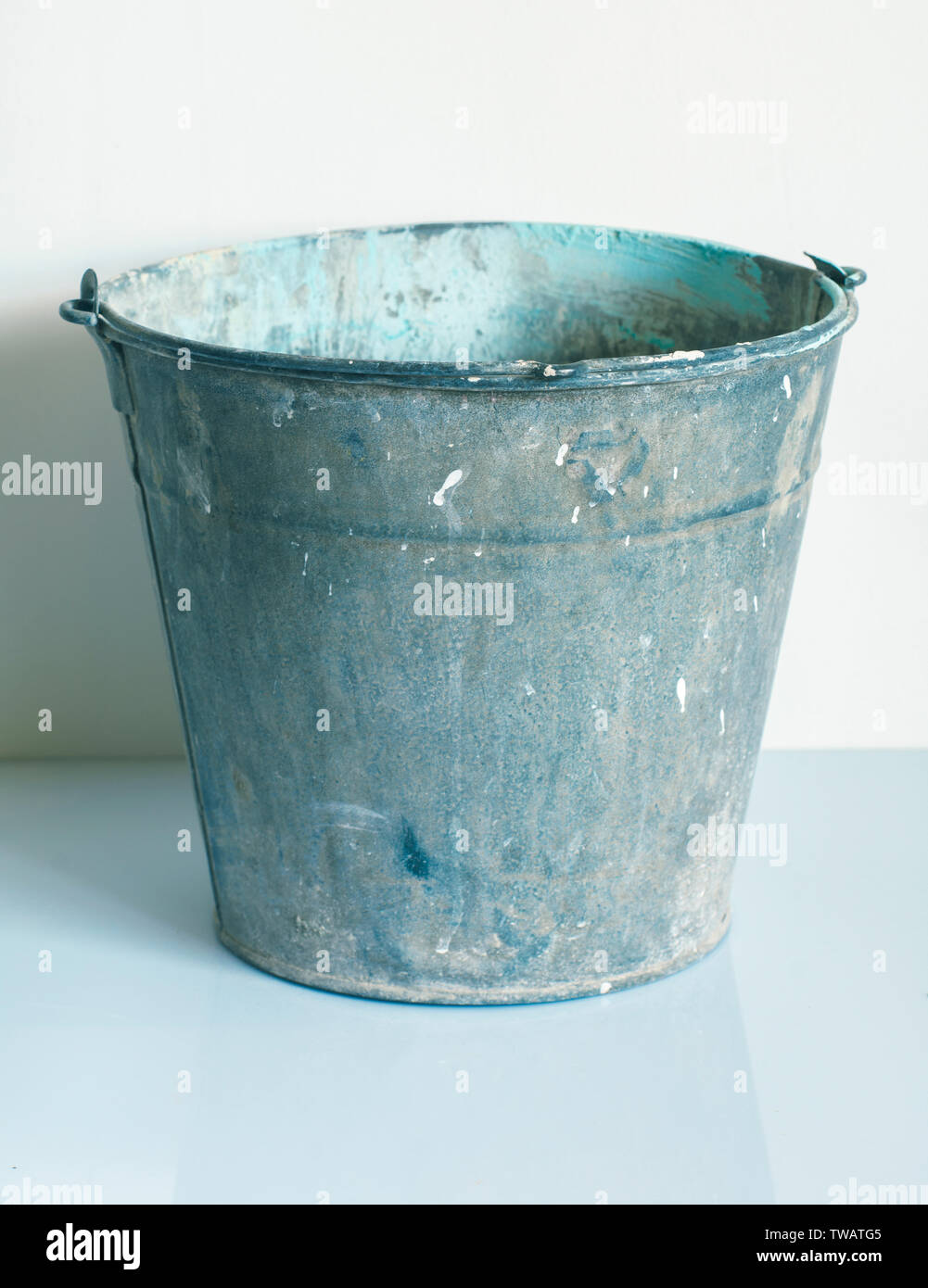The Zinked Iron Grunge Bucket, Empty Galvanized Metal Bucket Stock ...