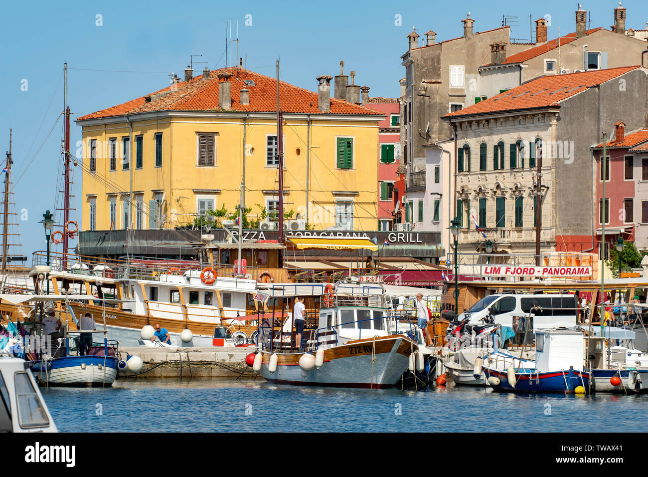 Waterfront in Stari Grad, Rovinj, Croatia Stock Photo - Alamy