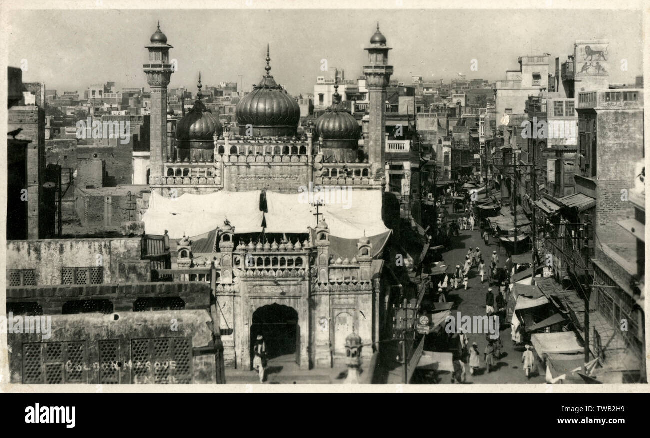 The Golden Mosque - Suneri Mosque - Lahore, Pakistan Stock Photo - Alamy