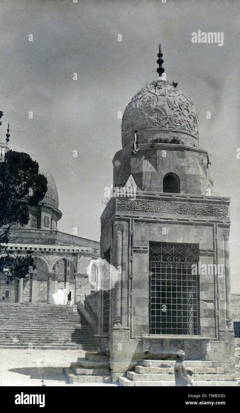 Temple mount jerusalem fountain hi-res stock photography and images - Alamy