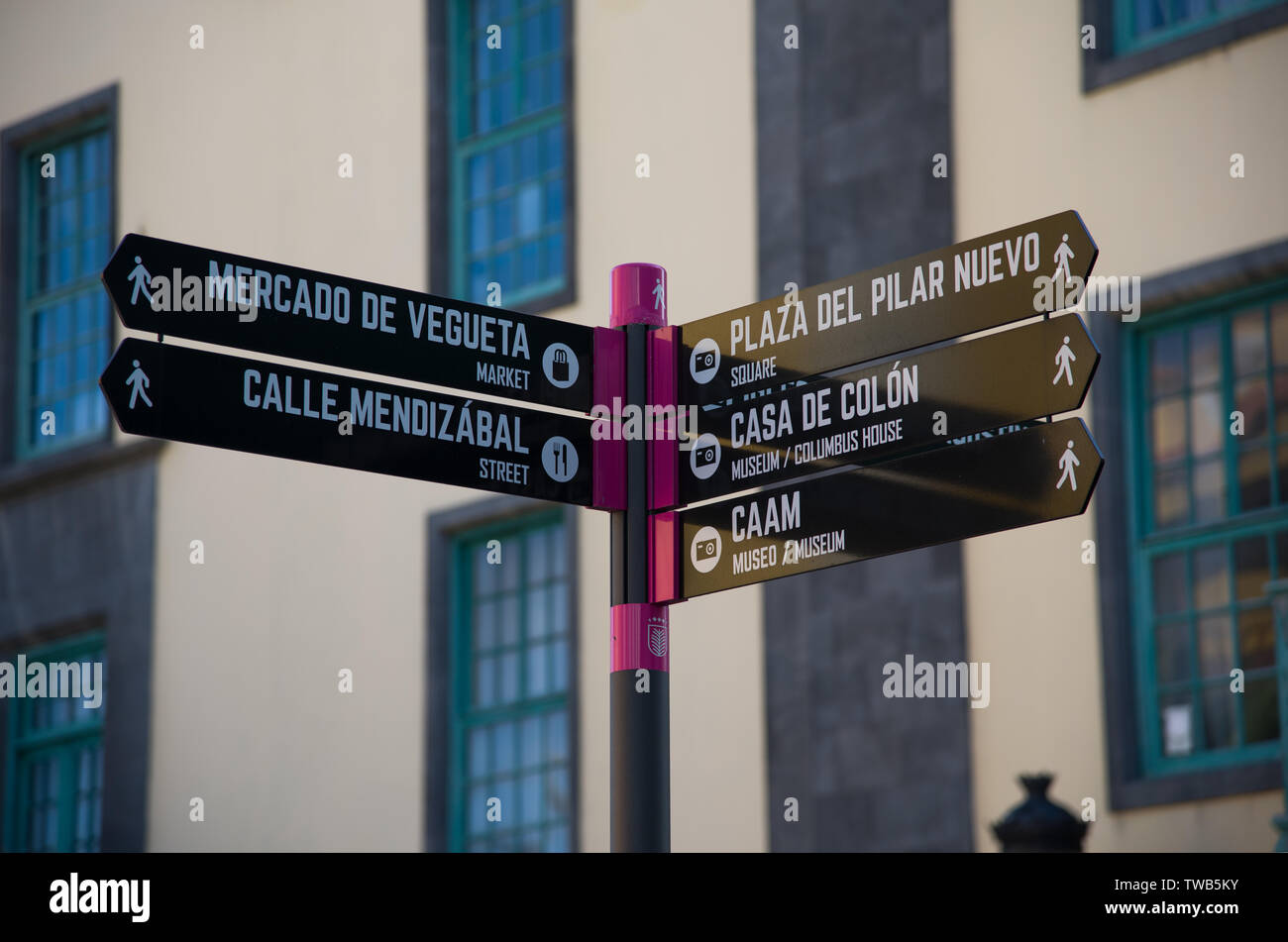 Information signe hi-res stock photography and images - Alamy