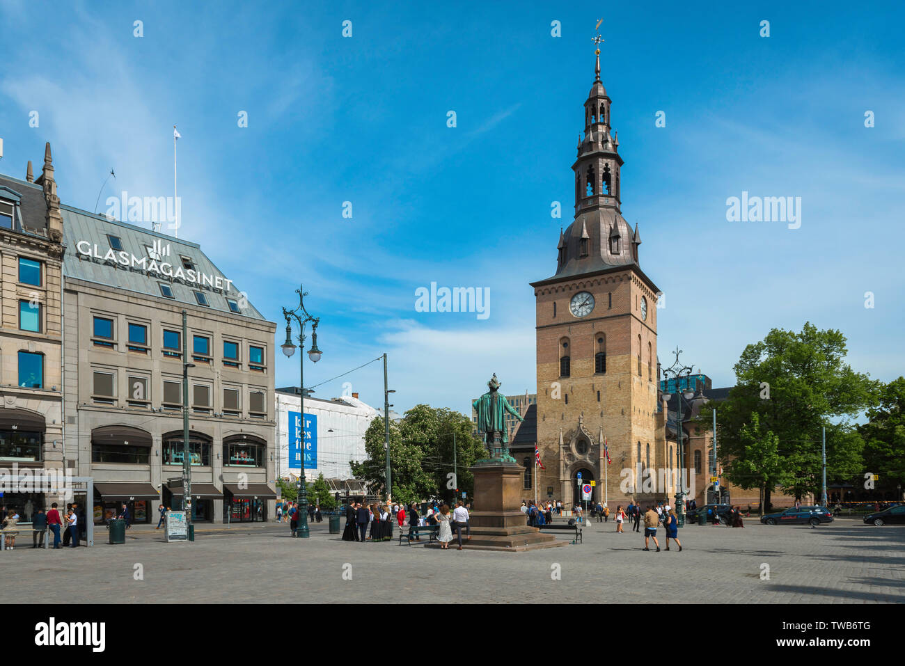 Oslo Cathedral, view of Oslo Cathedral (Domkirke) with Stortorvet ...