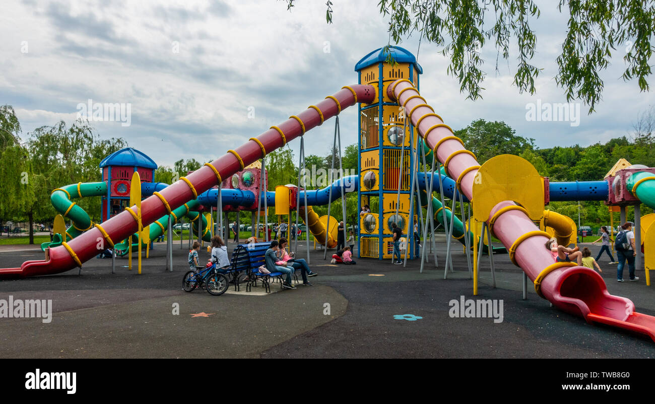 Children playing romania hi-res stock photography and images - Alamy
