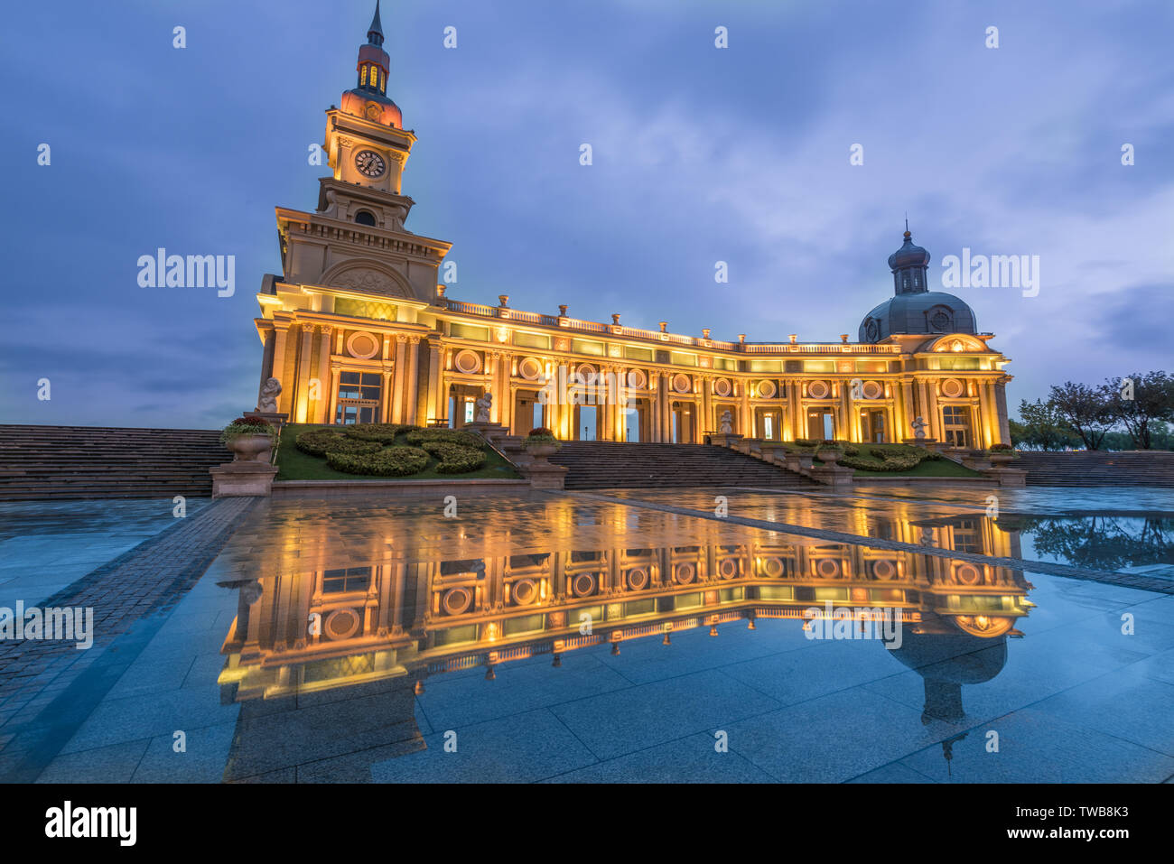 Harbin concert hall hi-res stock photography and images - Alamy