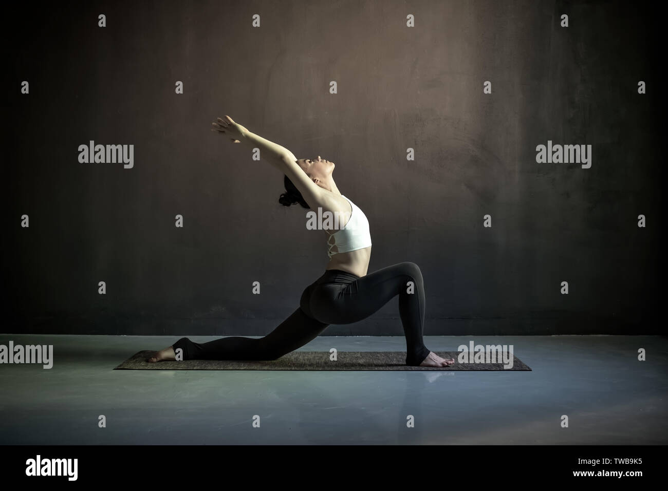 Crescent pose low lunge hi-res stock photography and images - Alamy
