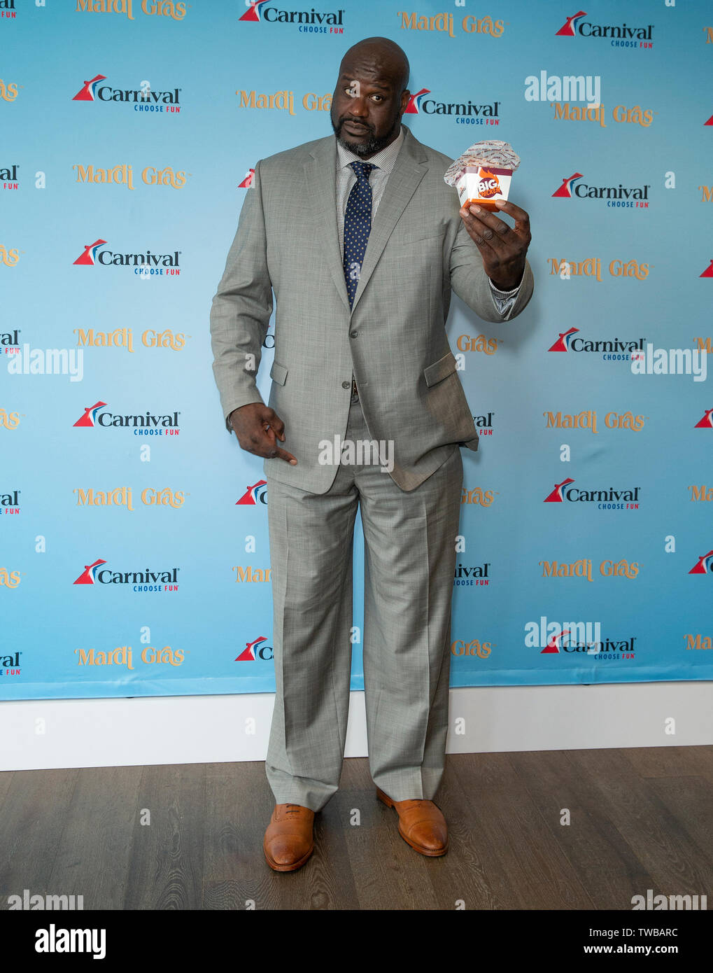 Carnival Cruise Line and NBA star/Carnival’s Chief Fun Officer ...