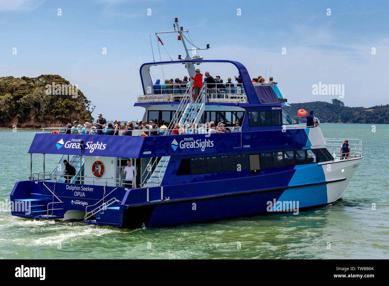 Excursion boat new zealand hi-res stock photography and images - Alamy