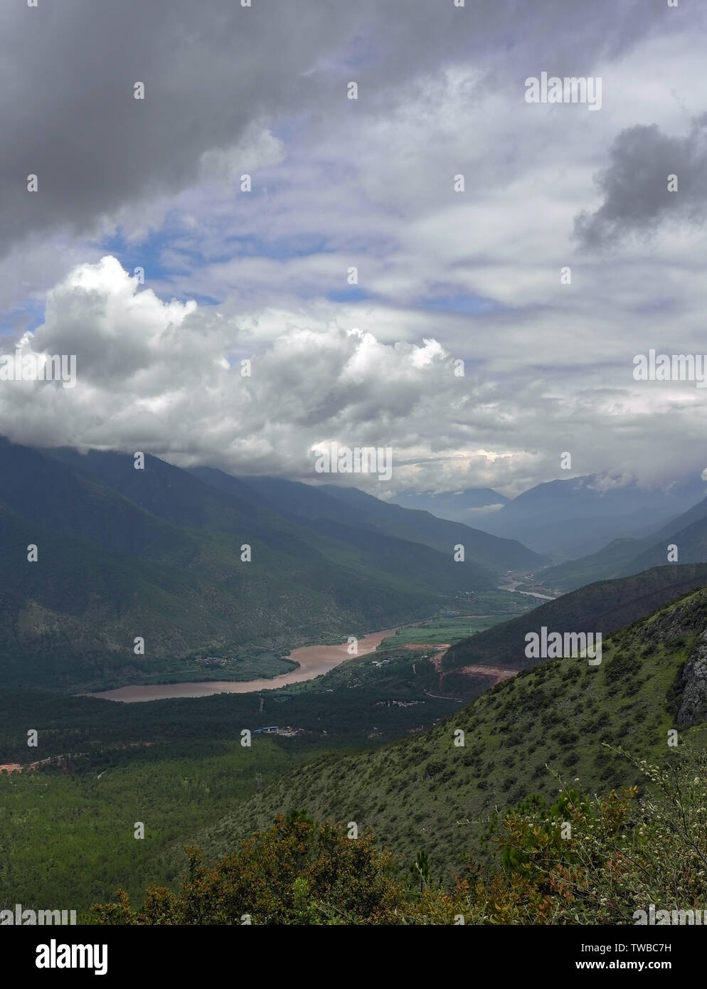 The scenery of the Jinsha River Stock Photo - Alamy