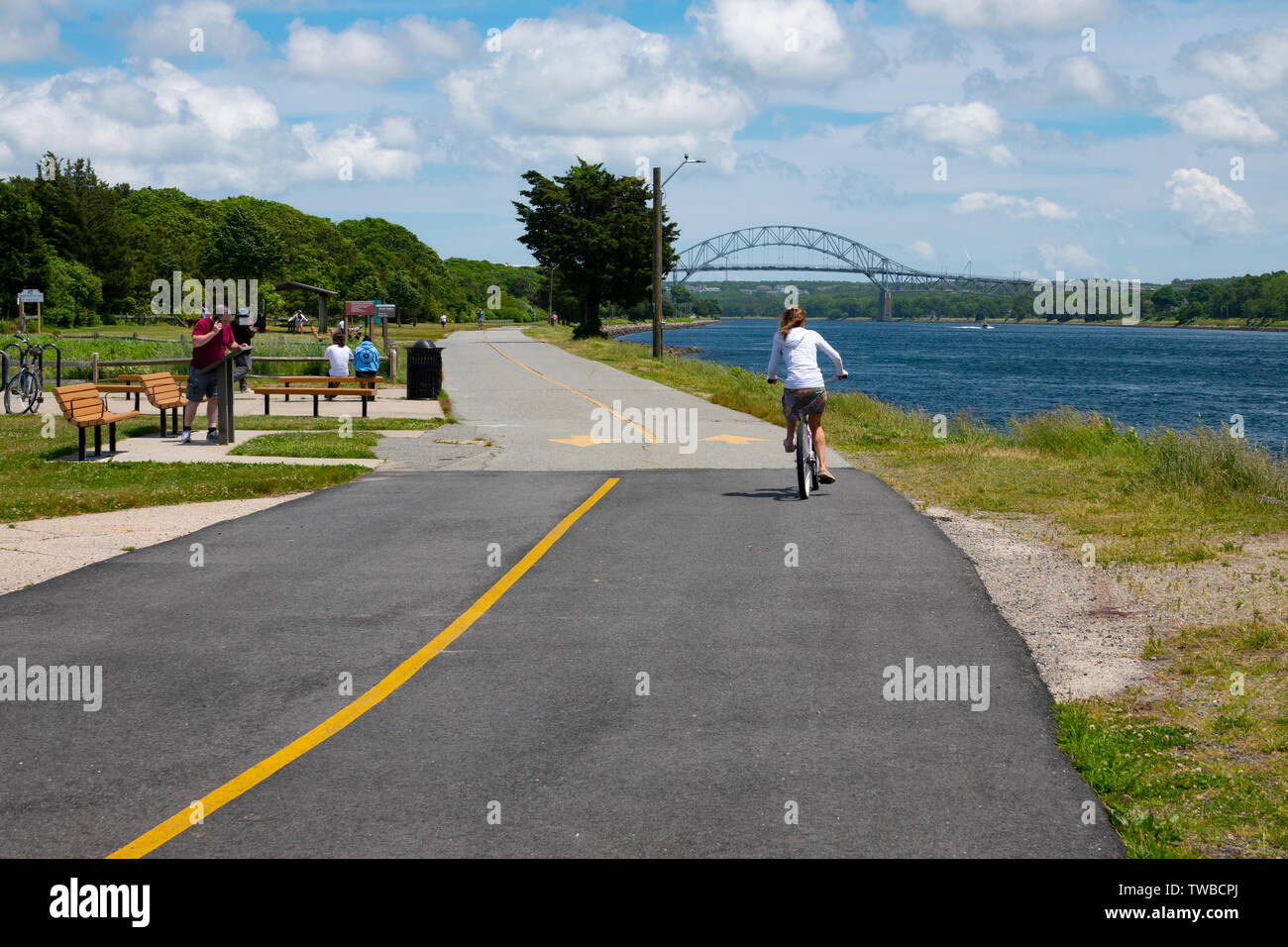 USA Massachusetts MA Buzzards Bay Cape Cod Canal people enjoying the ...