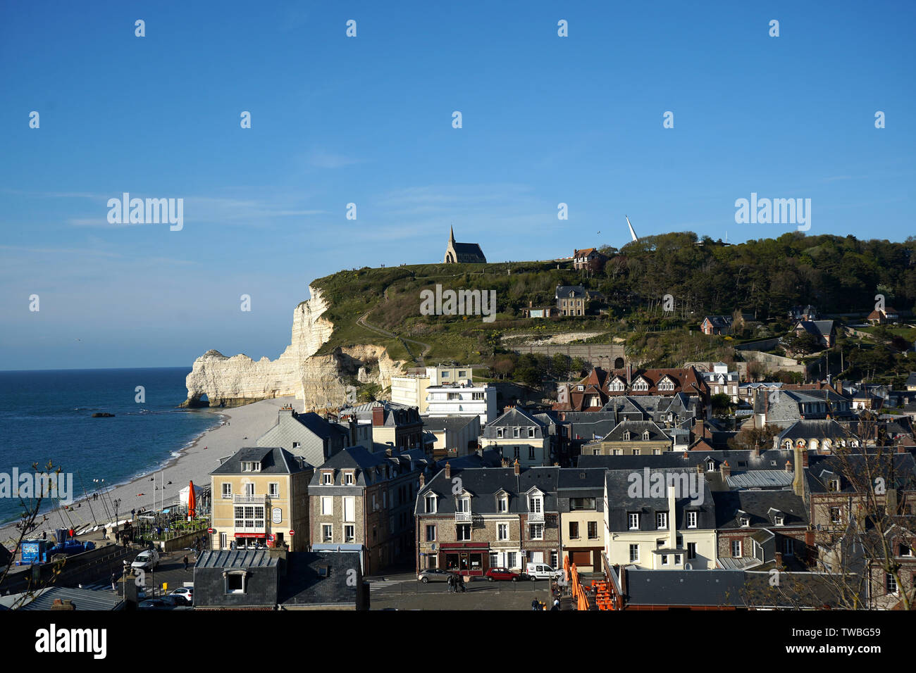 Etretat coastline hi-res stock photography and images - Alamy