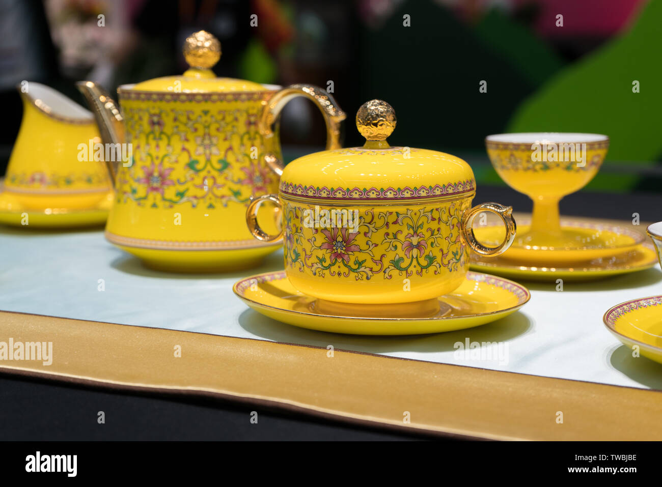 Chinese ceramic art, tea sets, handicrafts Stock Photo - Alamy