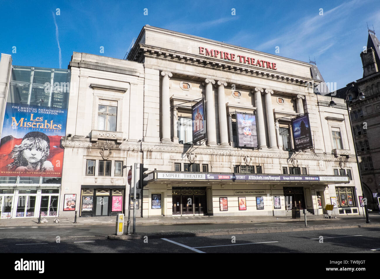 Empire theatre liverpool uk hi-res stock photography and images - Alamy