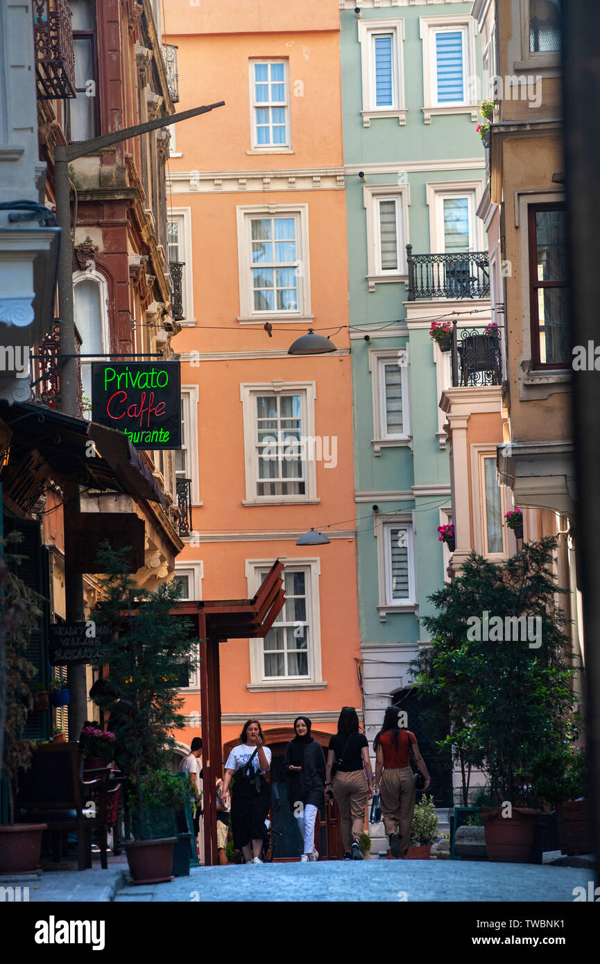 Istanbuls beyoglu district hi-res stock photography and images - Alamy