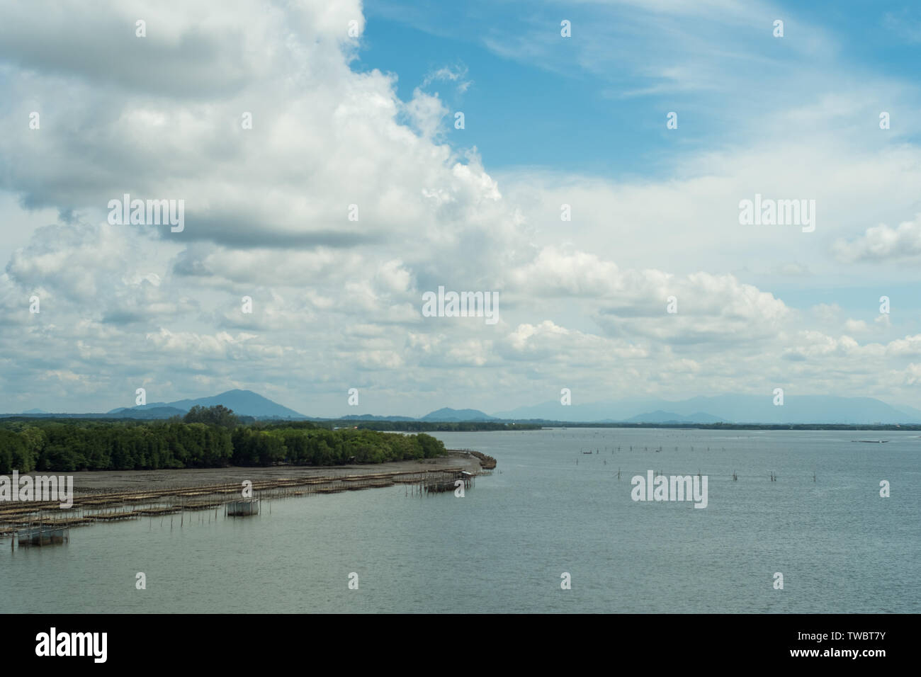Aquaculture fish farming in thailand hi-res stock photography and ...