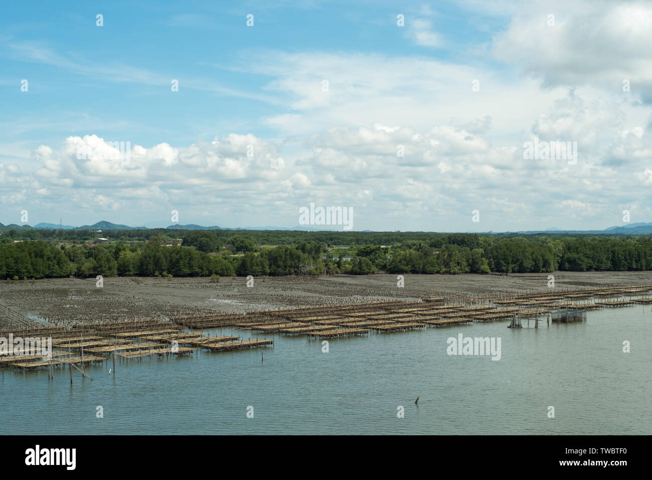 Aquaculture fish farming in thailand hi-res stock photography and ...