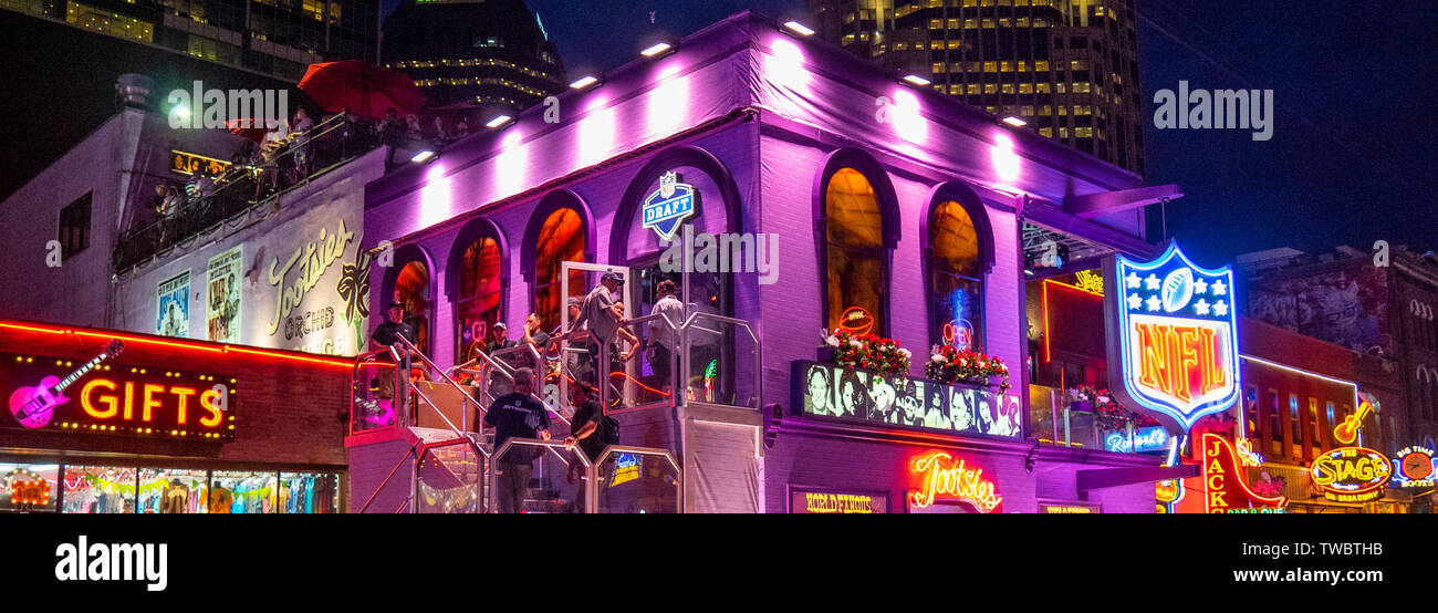Tootsie's Orchid Lounge restaurant bar and concert venue with temporary ...