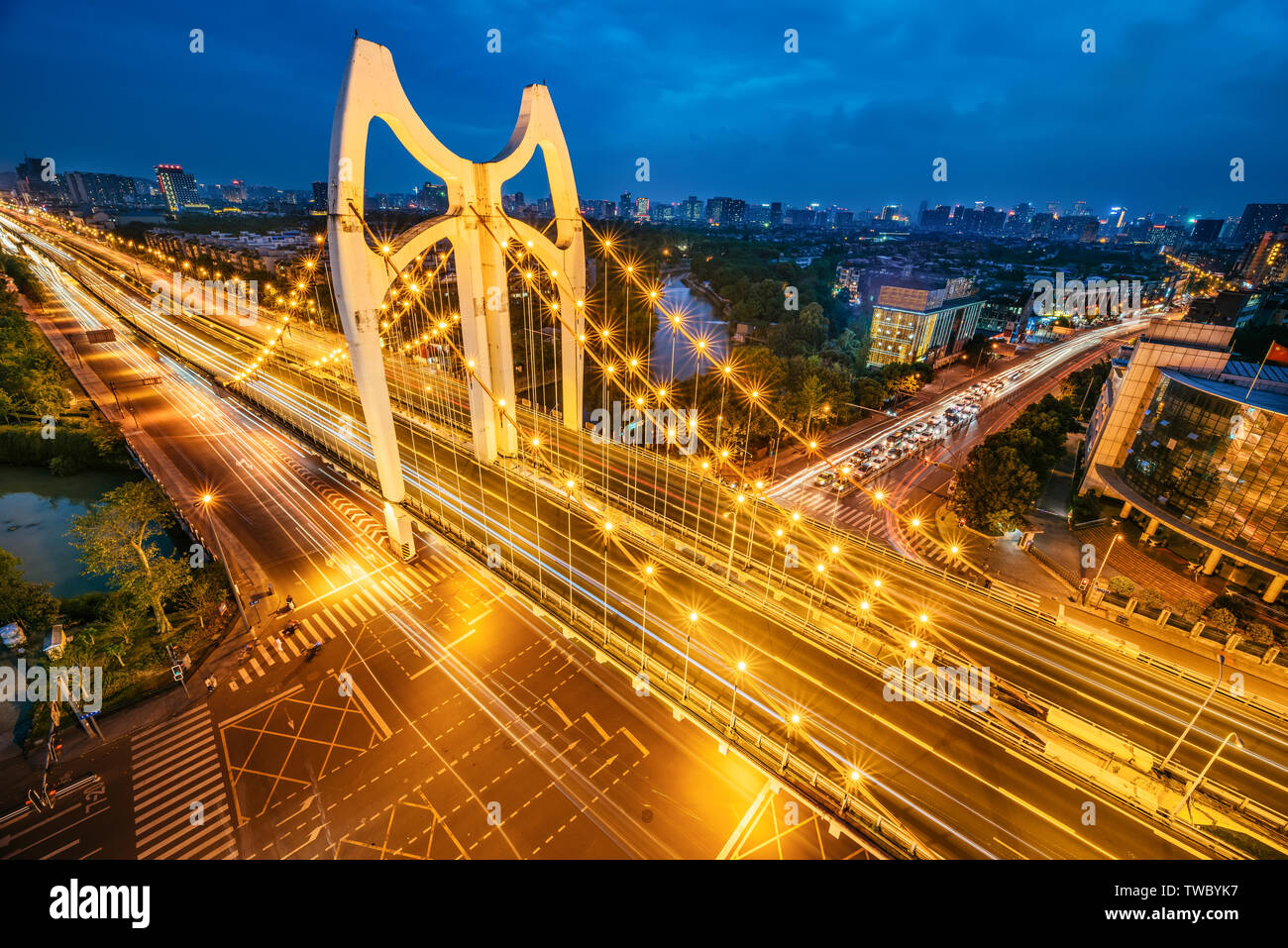 Chengdu Qingshui River Bridge Stock Photo - Alamy