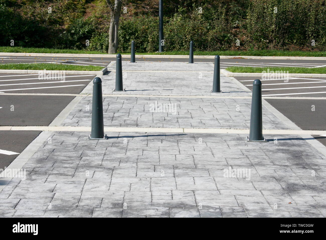 Iron posts hi-res stock photography and images - Alamy