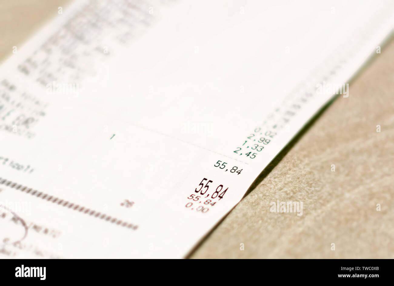Supermarket receipt hi-res stock photography and images - Alamy