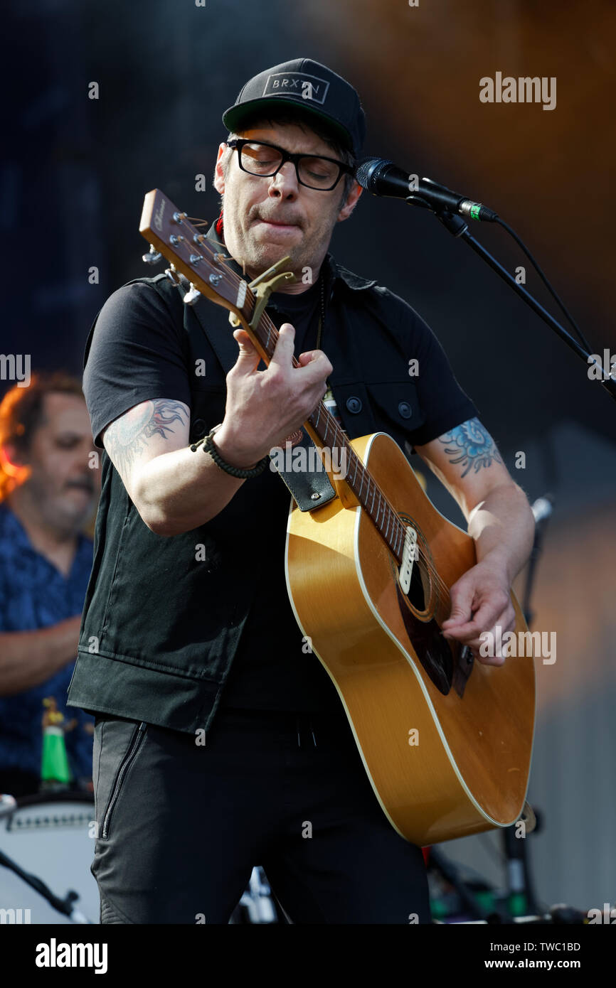 Culture shock hi-res stock photography and images - Alamy